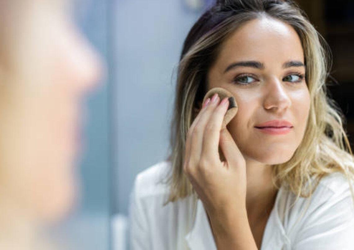 Tips Memilih Jenis Bedak Sesuai Fungsinya